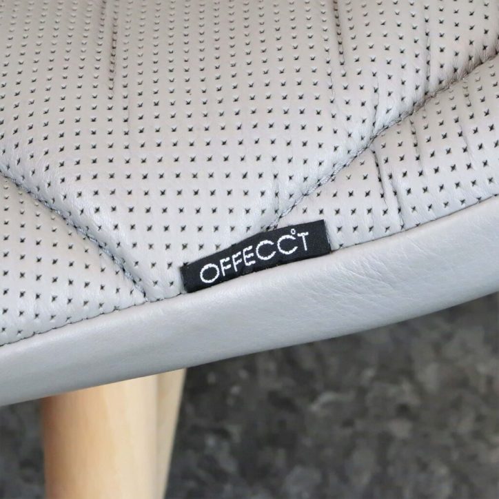 Begagnad fåtölj ifrån Offecct, modell Palma Wood - Rekomo