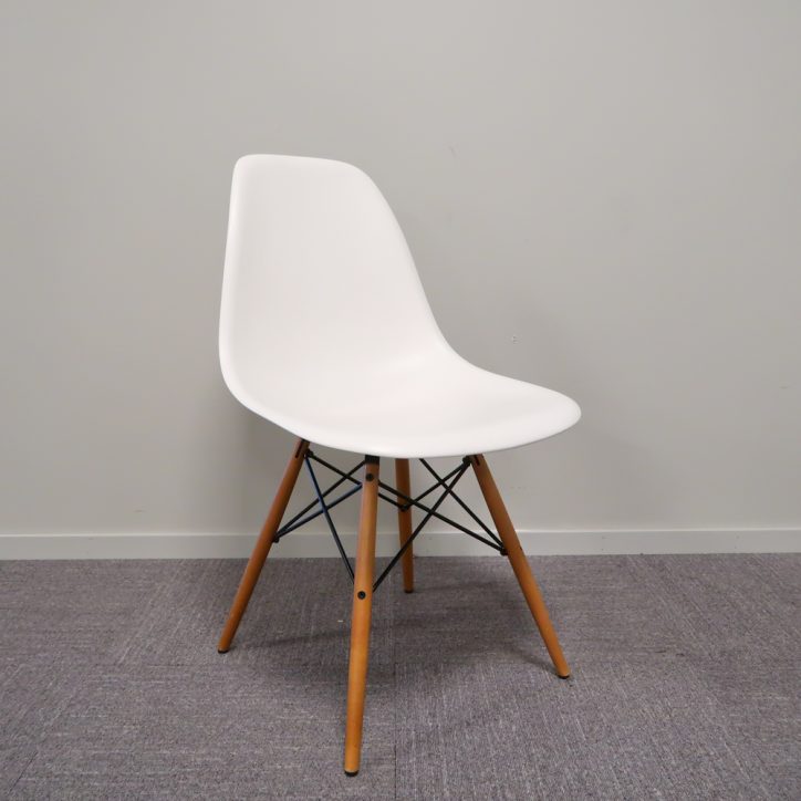 Caféstol Eames PSC DSW - Rekomo.se