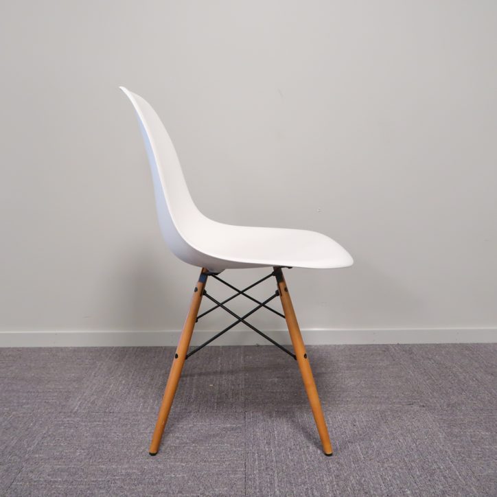 Caféstol Eames PSC DSW - Rekomo.se