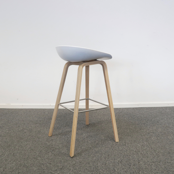 Barstol Hay AAS32 ABOUT A STOOL vit/ek - Rekomo.se
