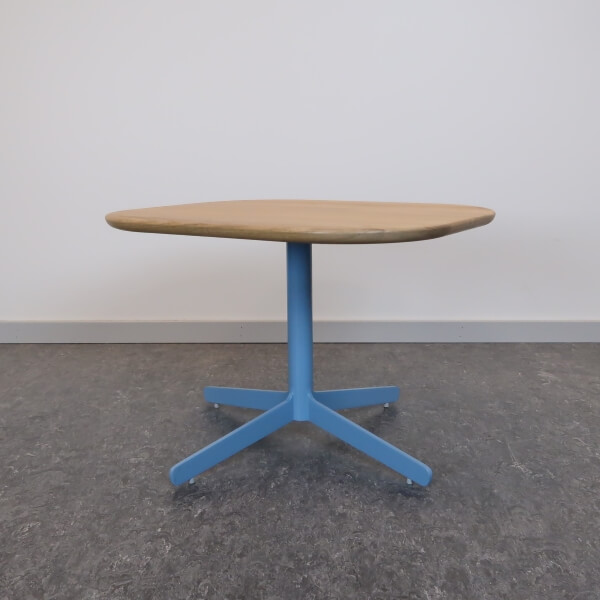 Unikt Feather soffbord Edsbyn, blått och ek - Rekomo.se