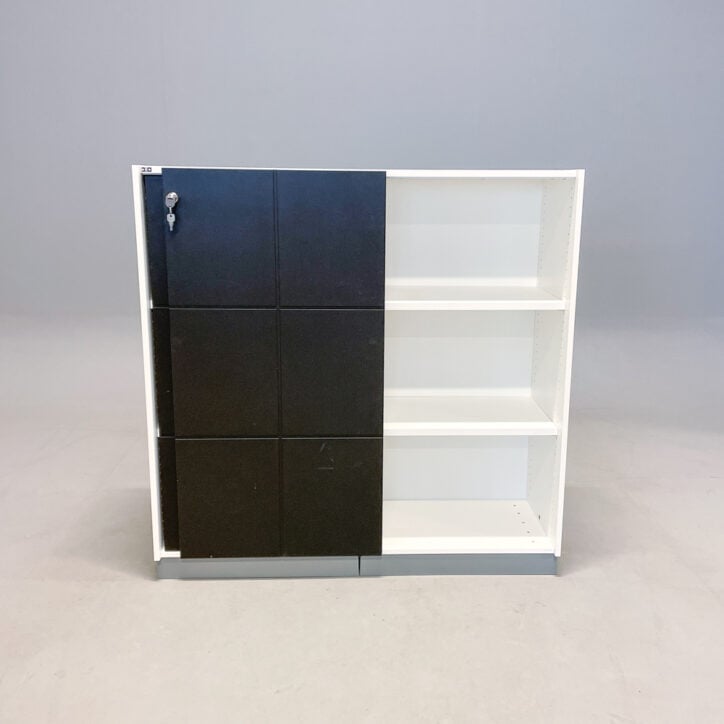 Begagnat skjutdörrskåp EFG Storage - Rekomo