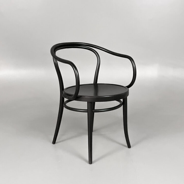 Begagnad caféstol från TON, modell No 30 i svart - Rekomo.se