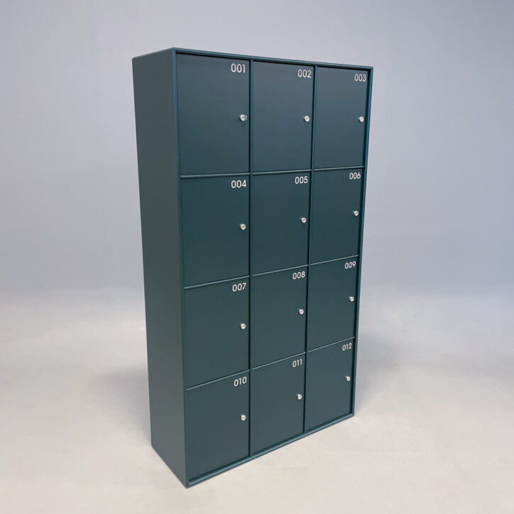 Begagnat personalskåp från Montana CO16 - Rekomo