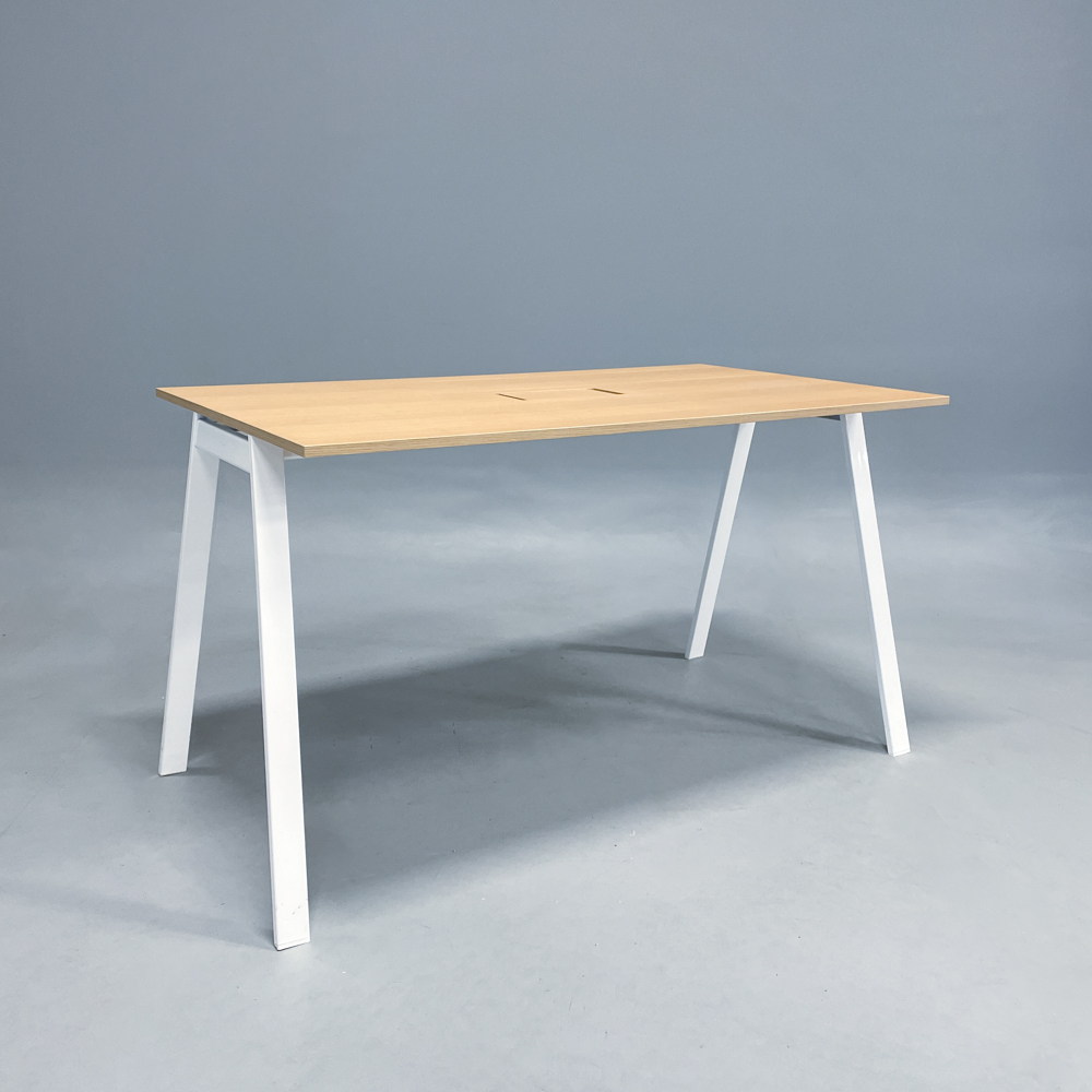 Begagnat projektbord Edsbyn Piece | Rekomo