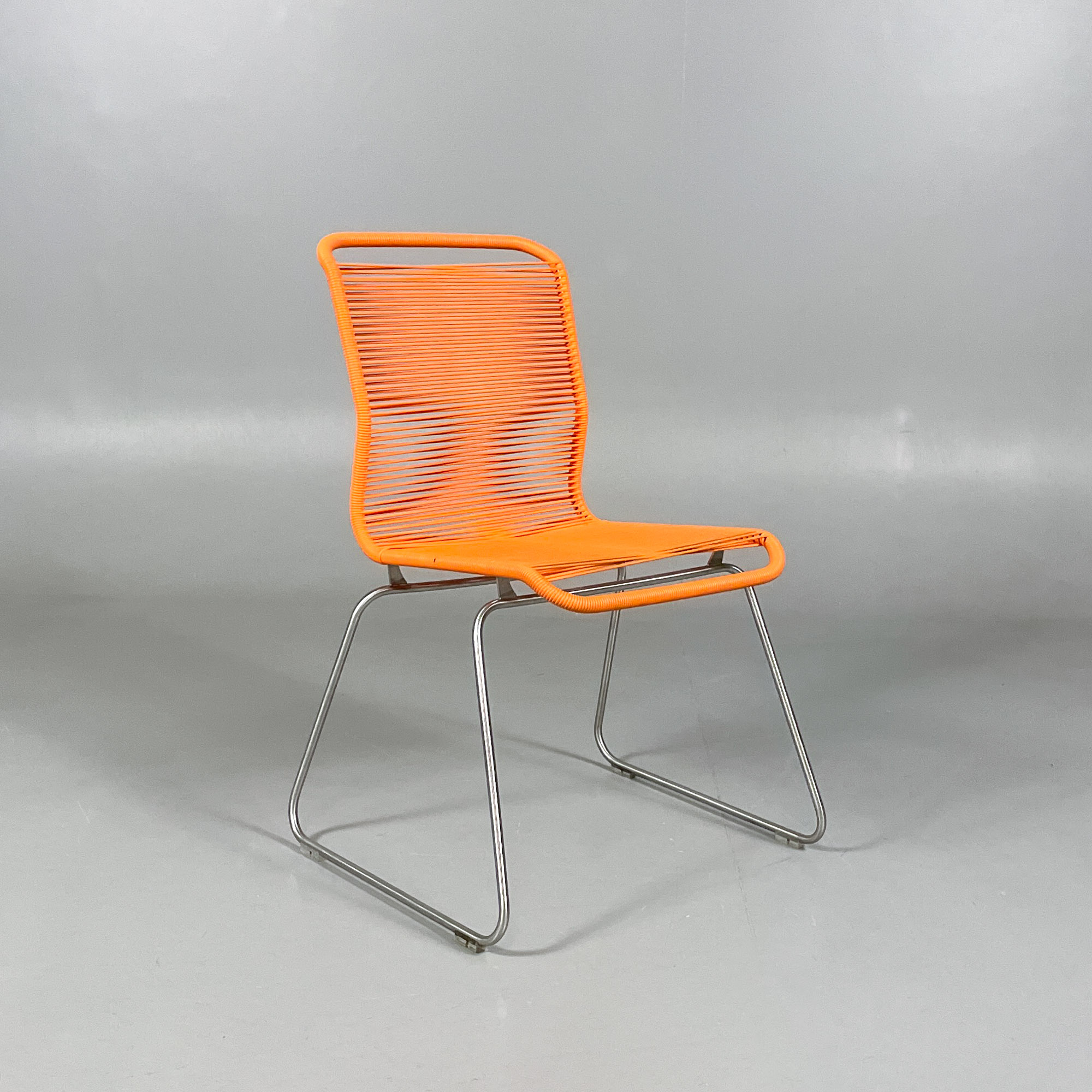 Begagnad caféstol Montana Pantone One | Rekomo