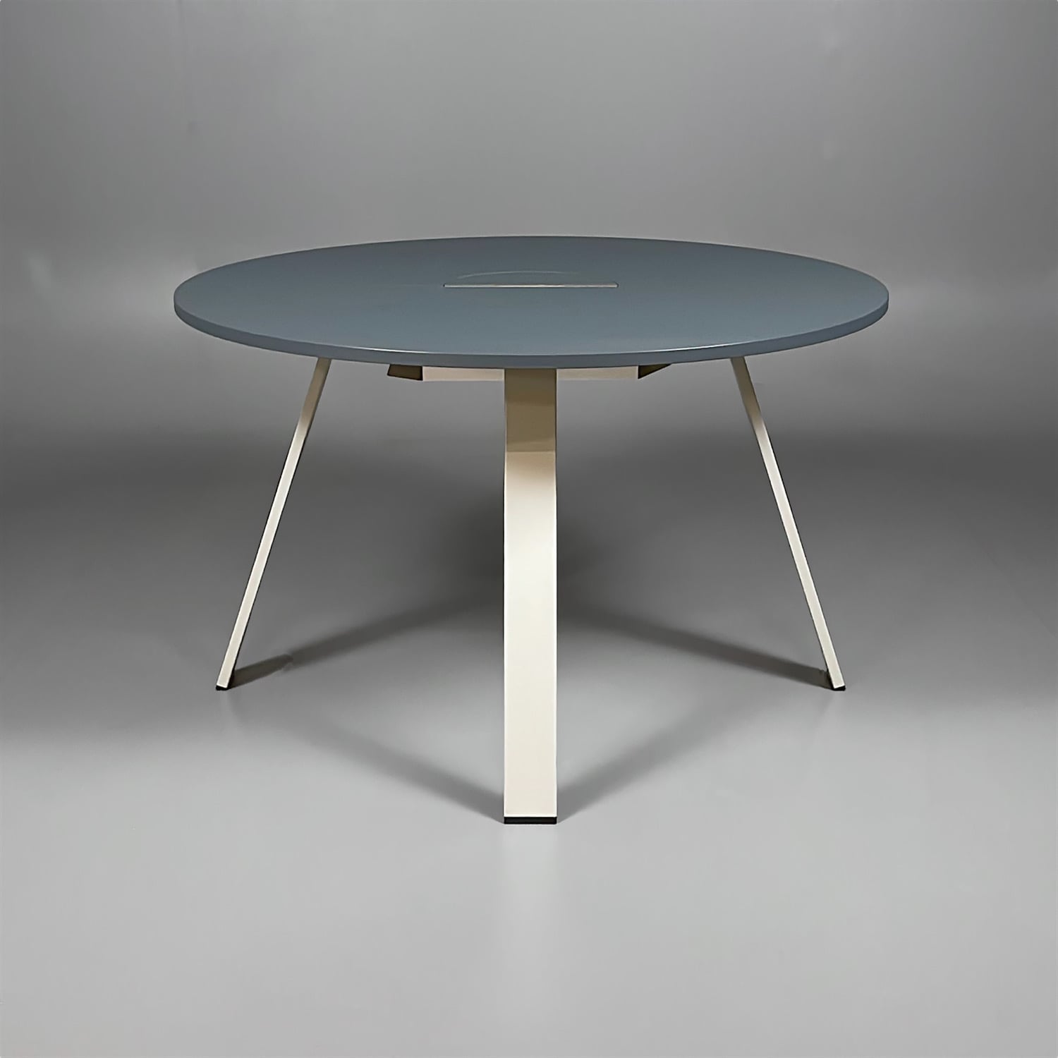 Begagnat Konferensbord Edsbyn Piece | Rekomo