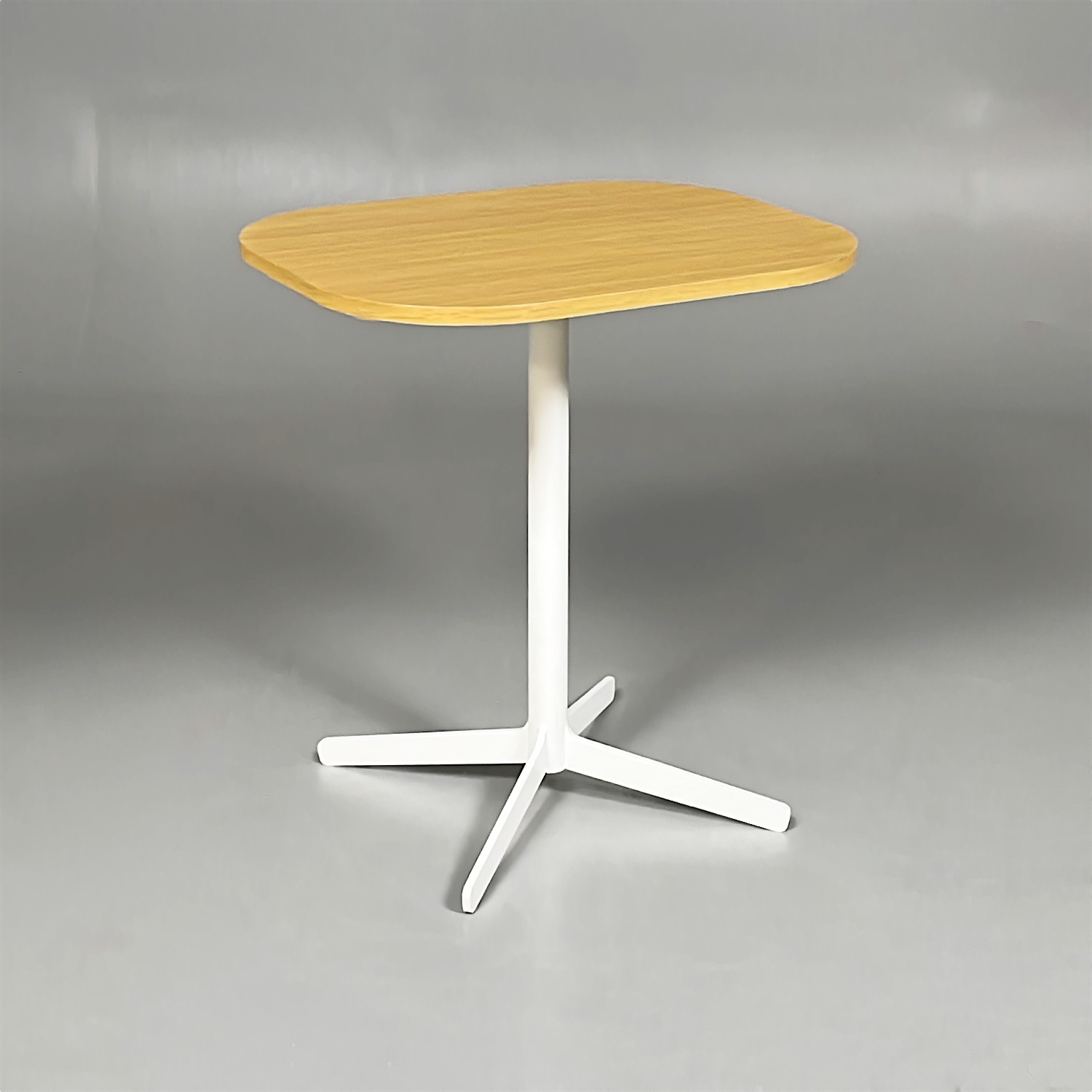 Begagnat Soffbord Edsbyn Feather Table | Rekomo