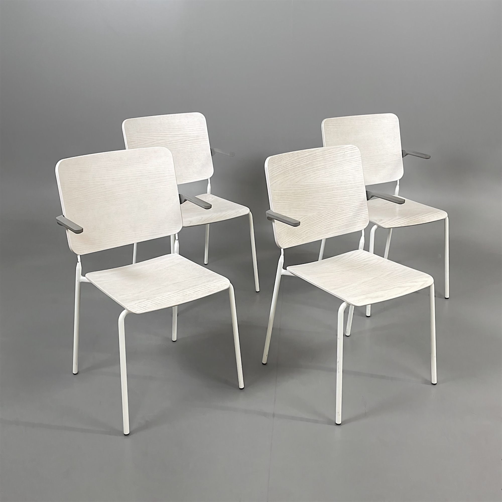 4st begagnade stolar från Edsbyn modell Feather - Rekomo.se