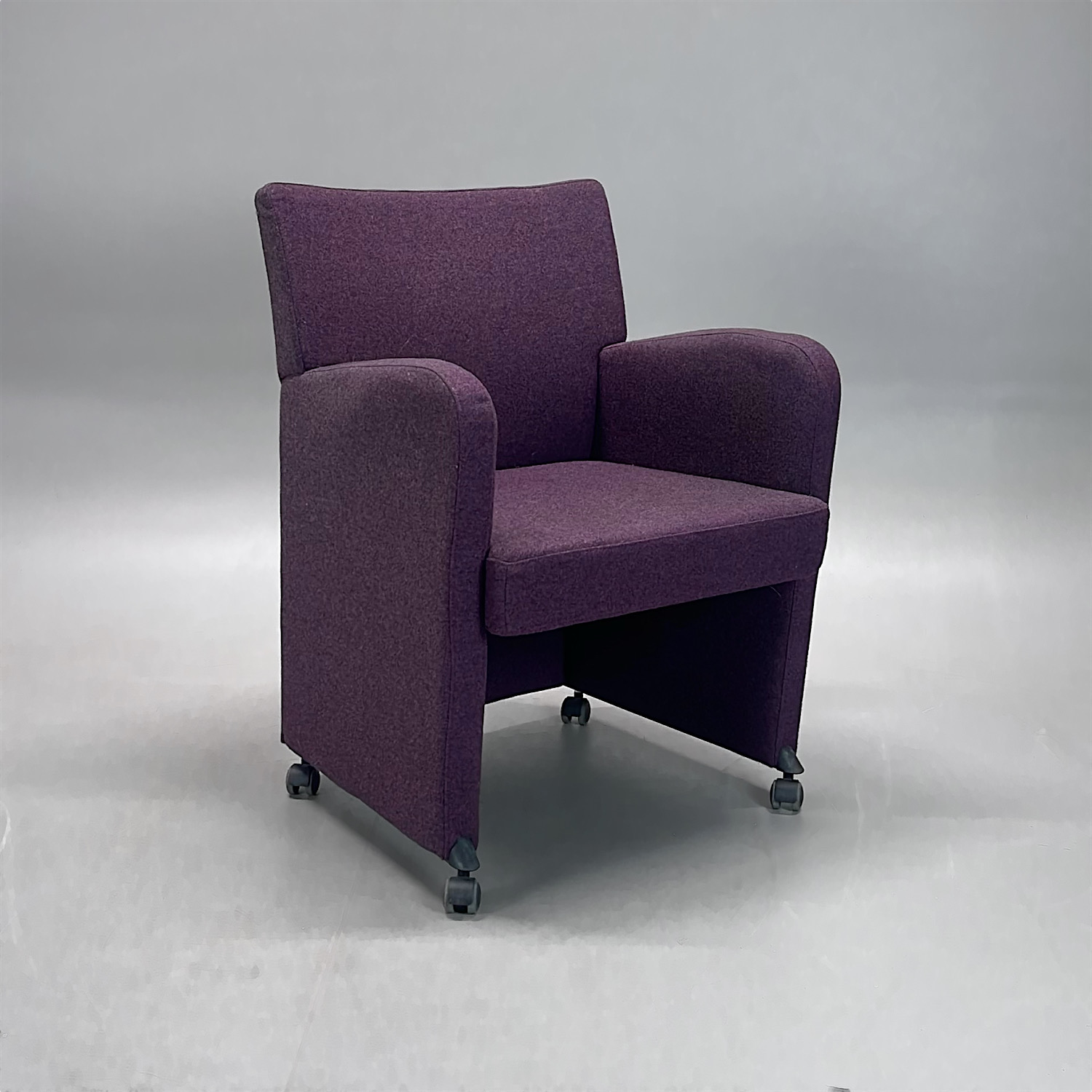 Begagnad fåtölj Kinnarps Remus | Rekomo