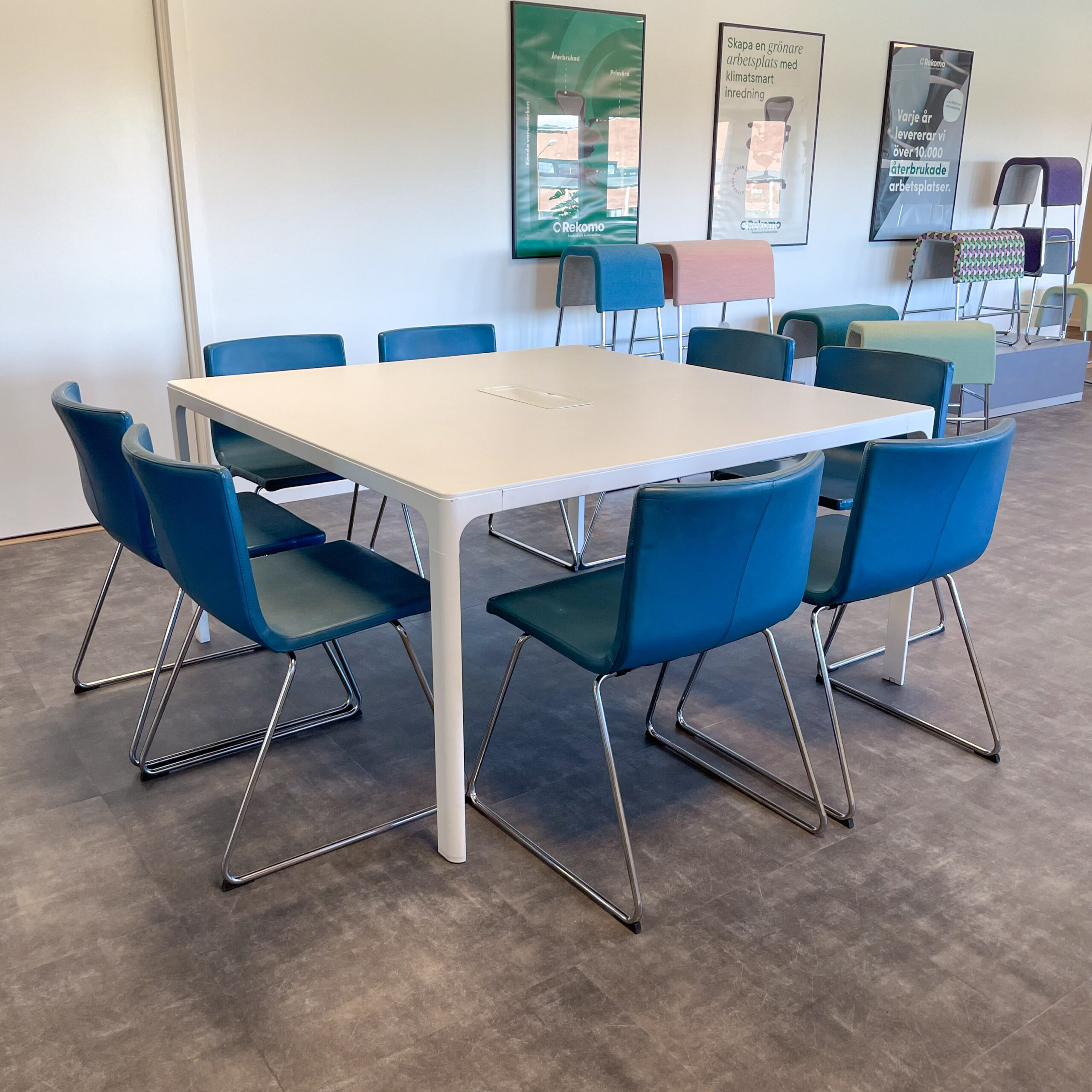 Begagnad Konferensgrupp IKEA Bekant/Bernhard | Rekomo