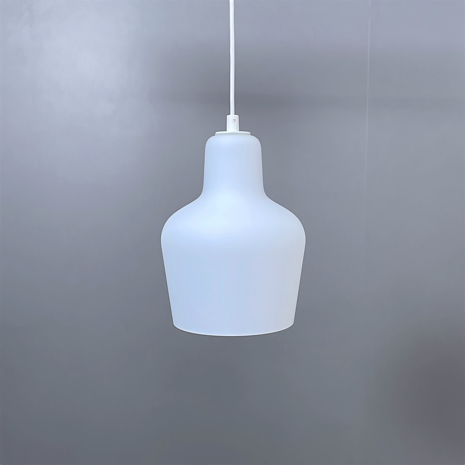 Begagnad taklampa Artek A440 | Rekomo