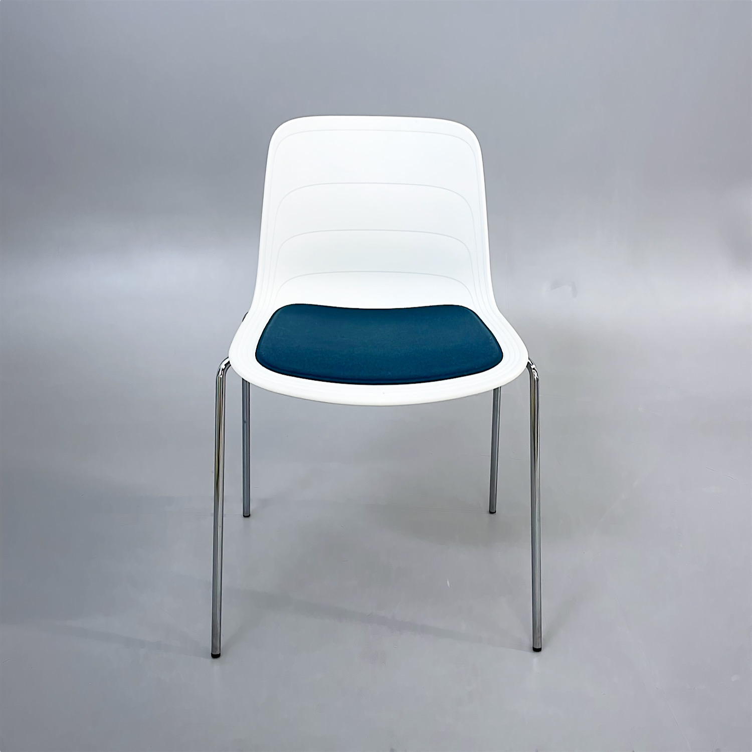 Begagnad Caféstol Lammhults Grade | Rekomo